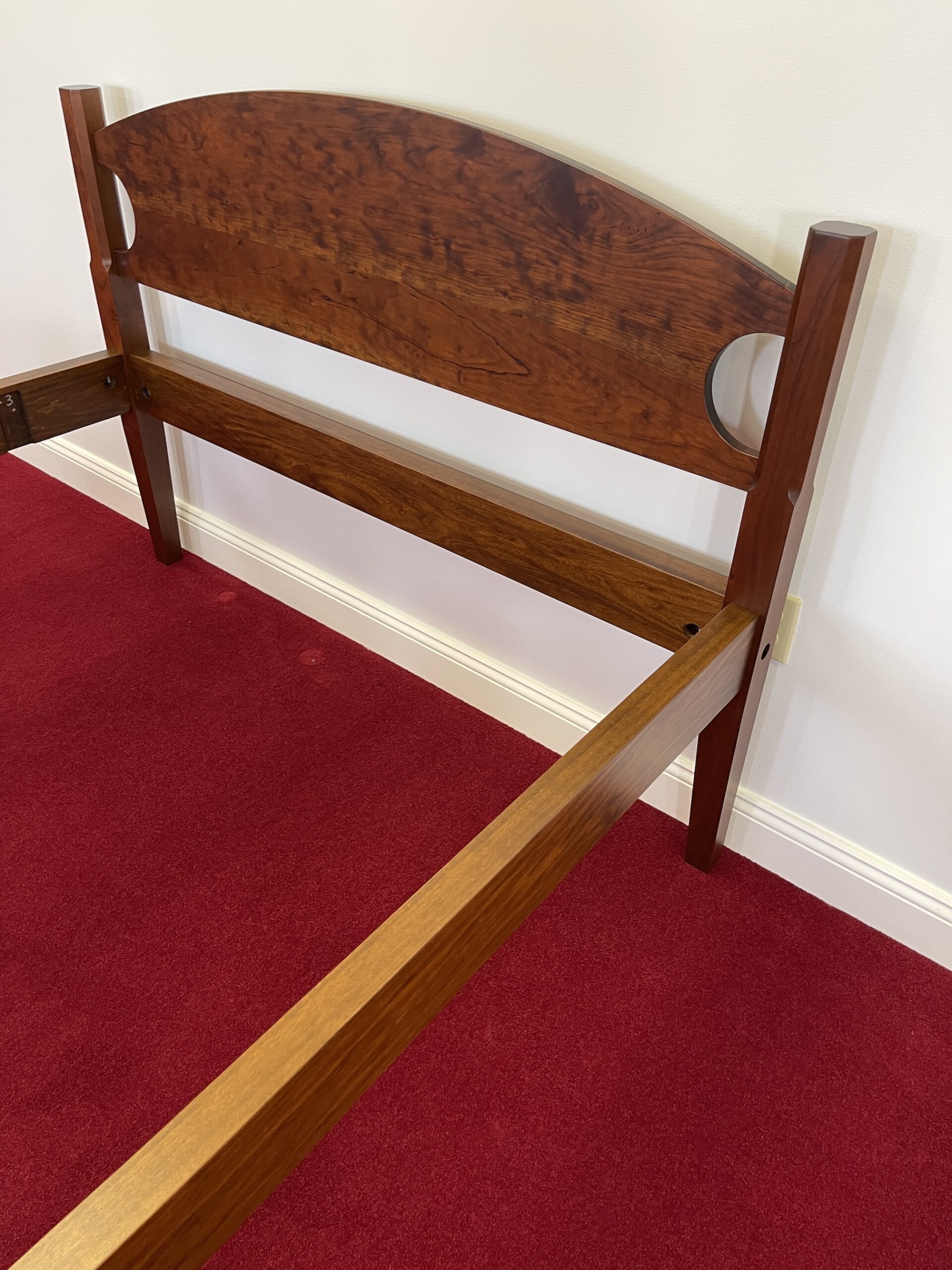 Cherry Full Size Historical Wicklow Low Post Bed