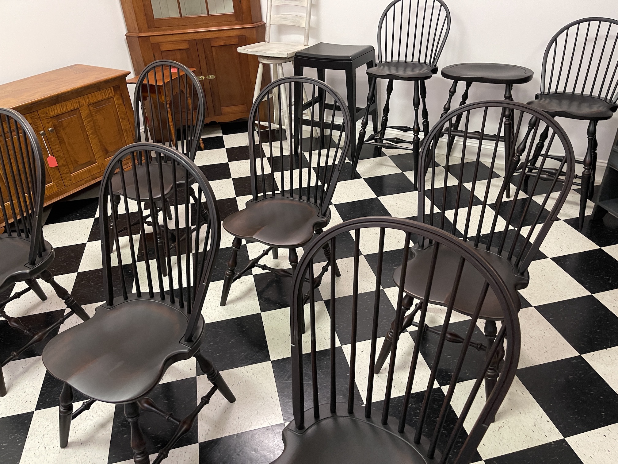 Set of 8 Windsor Chairs - 2 Sack Back Windsor Armchairs and 6 Bow Back ...