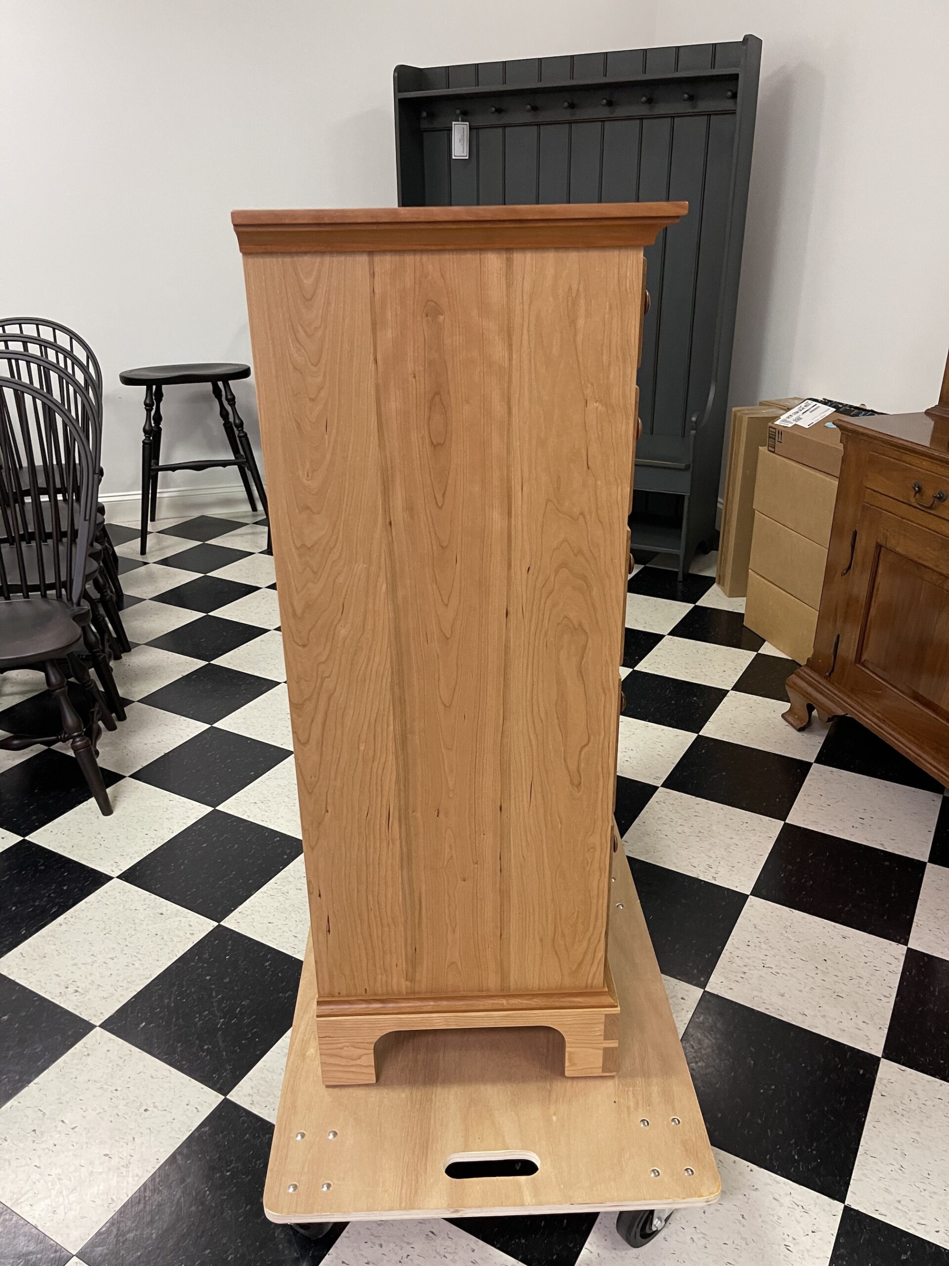 New Model - Cherry Shaker Style Chest of Drawers - 5 Drawers - Natural ...